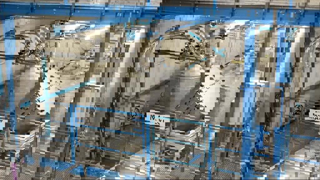 Bulk Material Mixer MIX-A-LOT Available for Tests in Coperion's Test ...