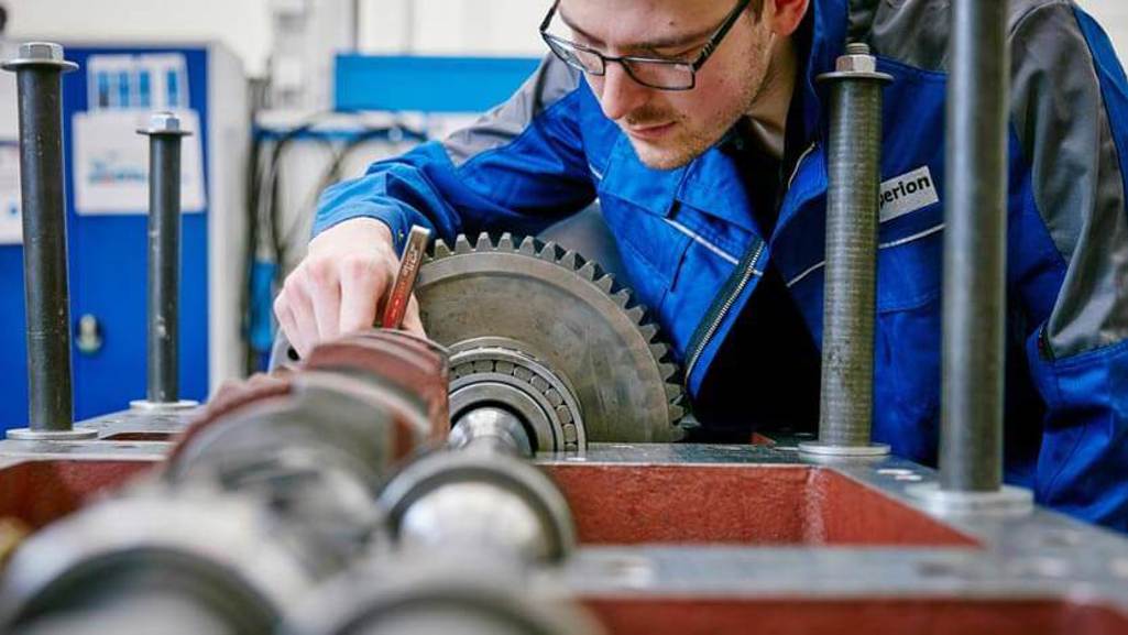 Overhaul of Extruder Gearboxes for Maximum System Availability – Coperion