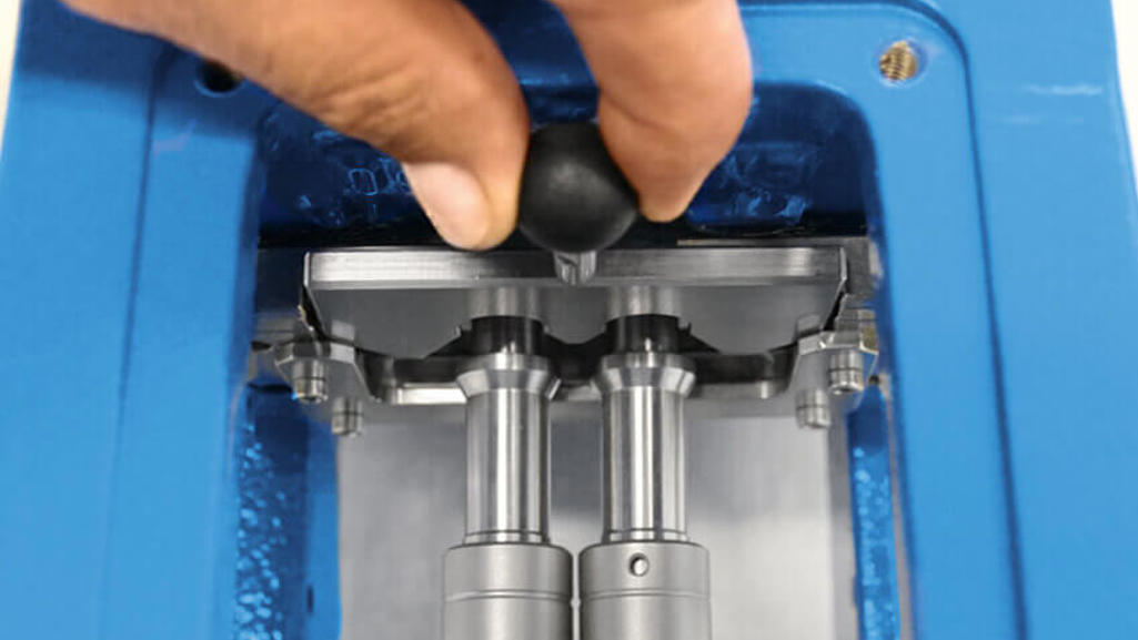 ZSK 26 Extruder: Fast Screw Changes for Highest Efficiency – Coperion